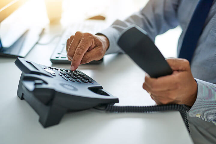 What Is the Difference Between VoIP and Landline? - FluentStream